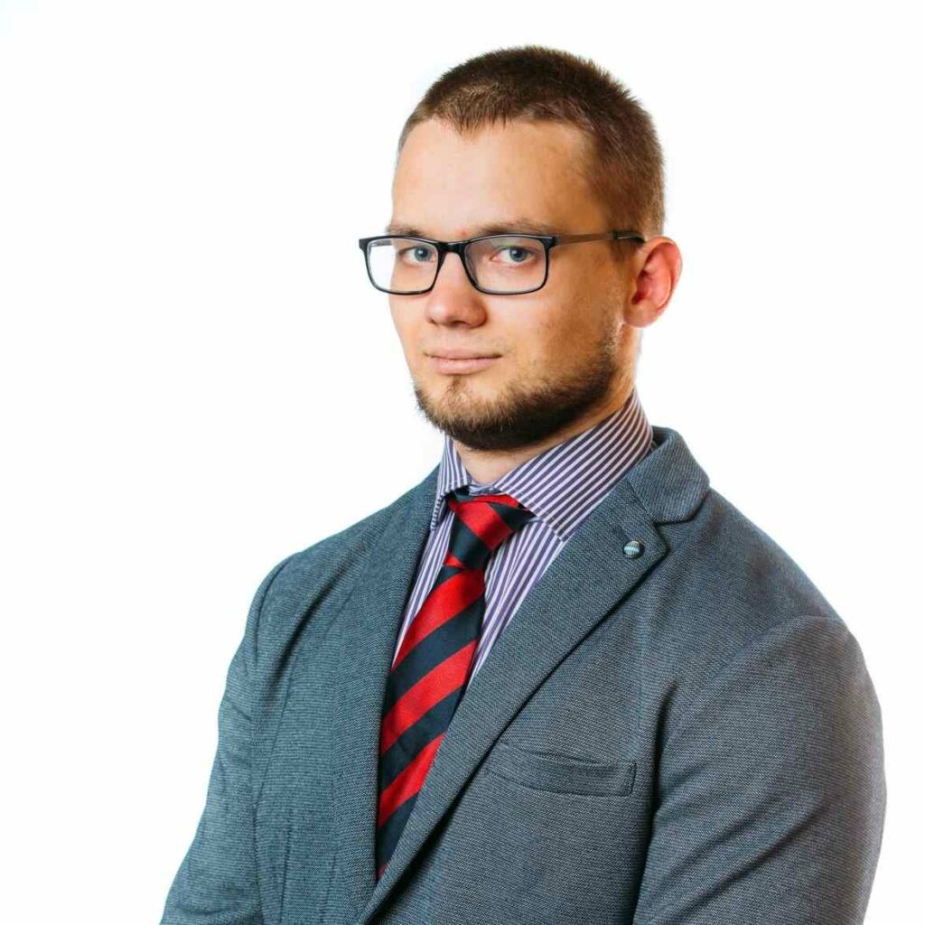 ESG kouluttajat | ST-Akatemia